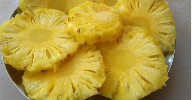 6 Reasons You Should Eat One Cup of Pineapple Every Day