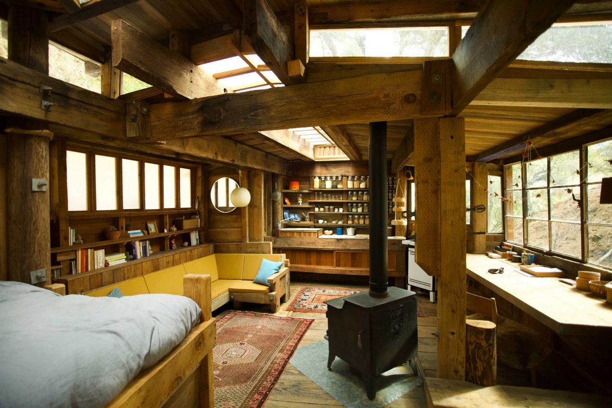 Cabins We Wouldn't Mind Being Stuck in Right Now