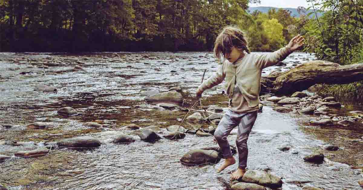 Exposure to 'Blue Spaces' Has Life-Long Benefits for Children : The ...