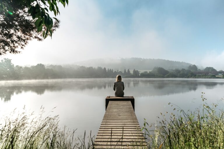 7 Benefits of Silence: Why We Need Less Noise