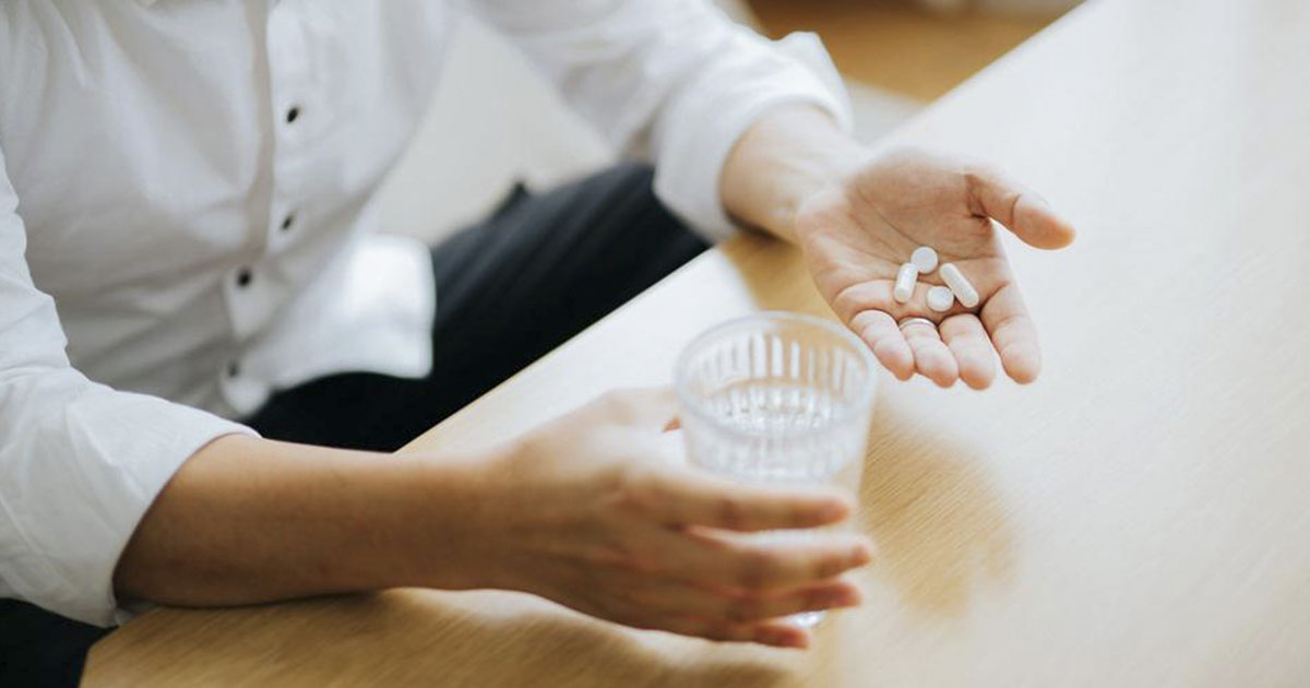 13 Medication and Supplement Combinations That Should Avoided