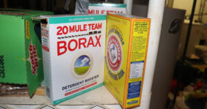 7 Natural Bleach Alternatives For Home Cleaning [And More]