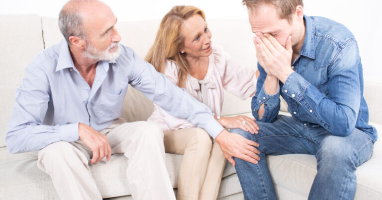 7 Signs of a Toxic Family