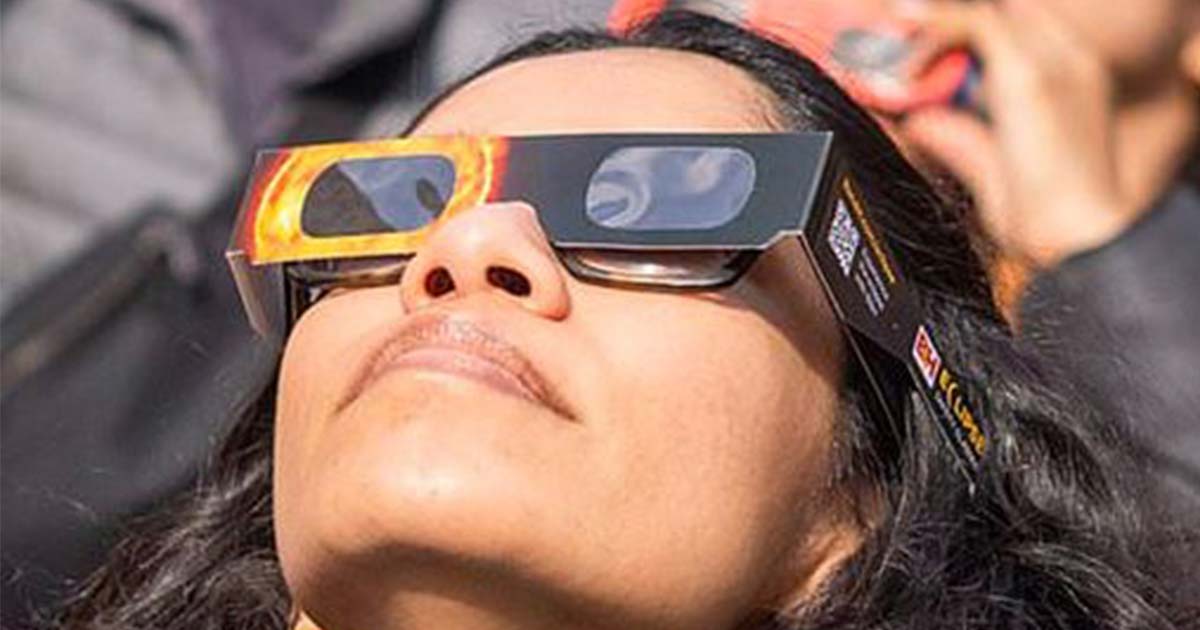 Woman Went Partially Blind After Looking at an Eclipse for Only 10 Seconds