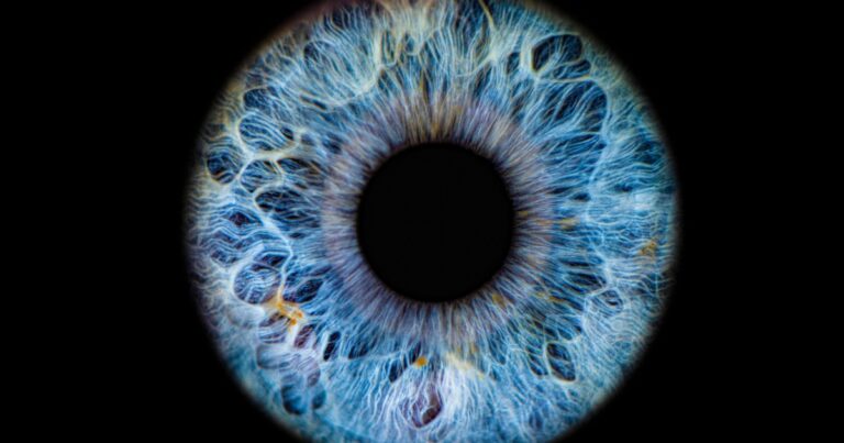 How to Help Prevent 8 Common Eye Issues