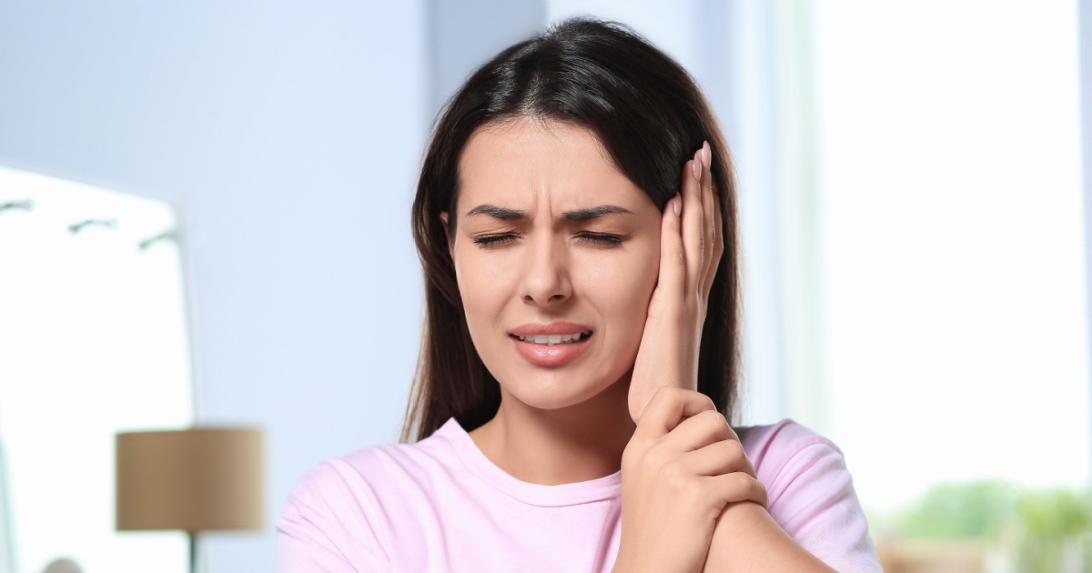 6 Signs You Have an Ear Infection and How To Prevent It