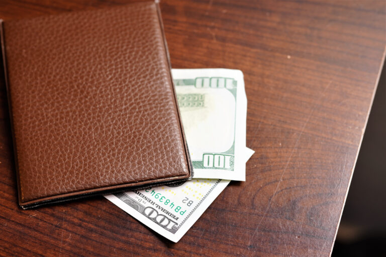 Tipping Etiquette: Who and How Much to Tip in Any Situation