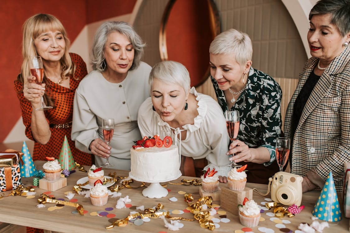 People Who Are ‘Biologically Younger’ Defy Their Age. Here’s 5 Things ...