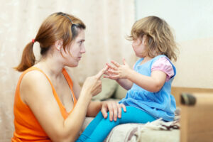 Abusive Parent Behaviors You Shouldn’t Overlook [21 Signs]