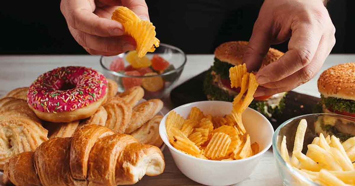 Constantly Snacking? Here’s How it Can Be Harming Your Health