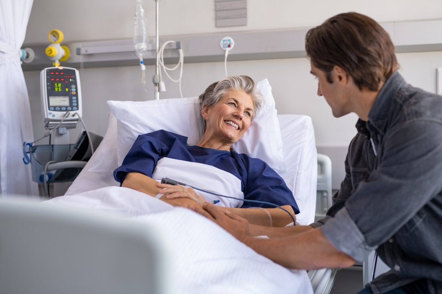 End-of-life Nurse Says There is ‘One Sign’ People Display When Close to ...