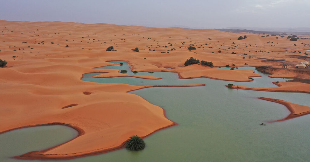 Sahara Desert Struck By Flood, Filling Lakes That Have Been Dry for 50 ...