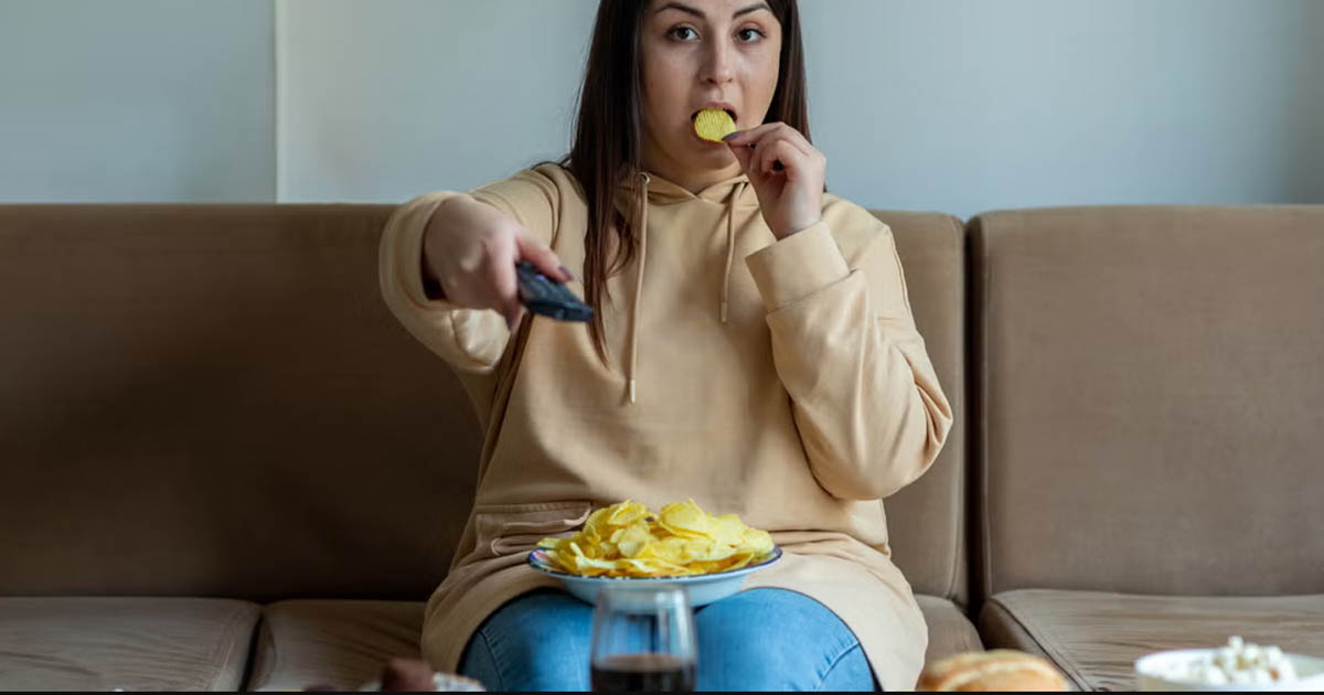 31 Foods You Should Avoid Eating, According to Experts