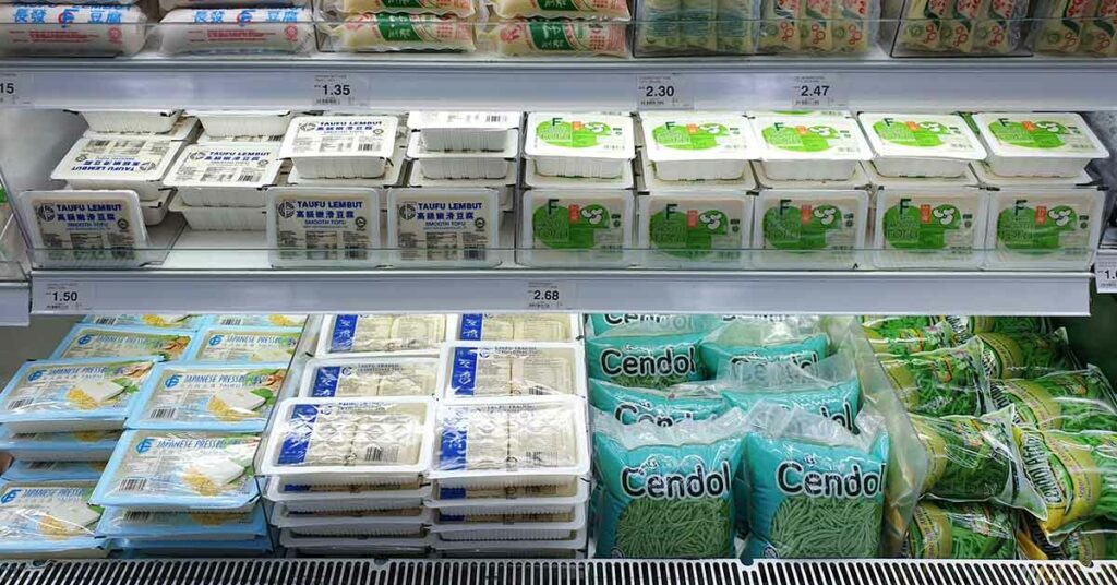 Is Swollen of Bloated Food Packing Safe to Eat?