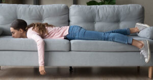 6 Signs of a Lazy Person, According to Psychology