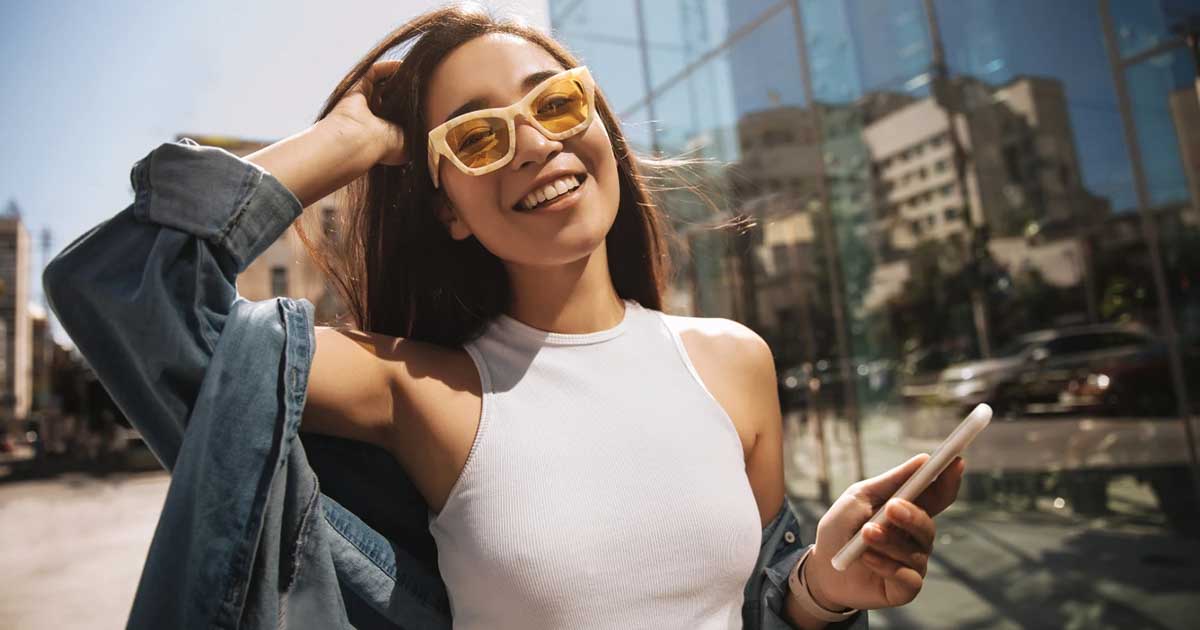 6 Signs of a Lazy Person, According to Psychology