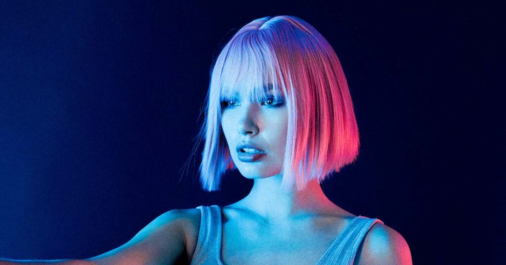 Meet Aria: The Humanoid Robot Girlfriend Designed to Redefine ...