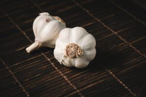 The Best Way To Eat Garlic For Maximum Health Benefits