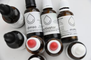 What is DMSO? Benefits, Side Effects, and Controversy