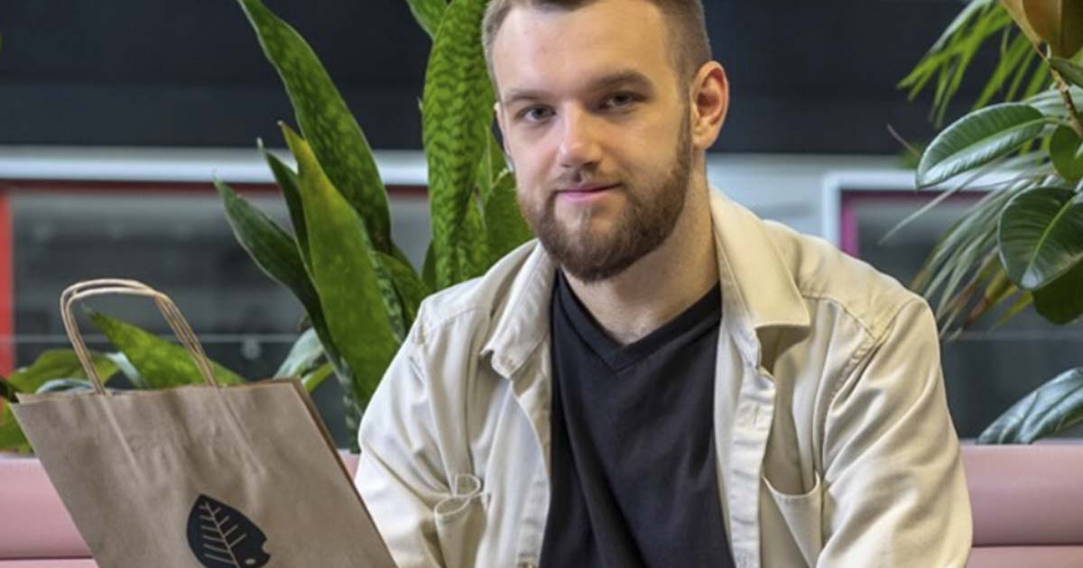 Ukrainian Scientist Turns Leaves Into Paper, Earns Prize Nod