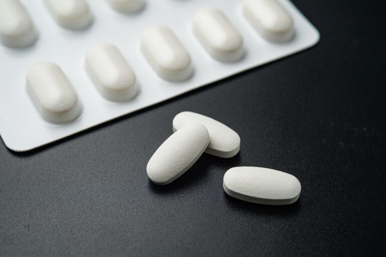 Male Birth Control: A Complete Guide to Options and Future : The Hearty ...