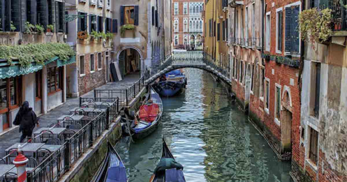 10 Countries That Would Like to Put a Stop to Tourism