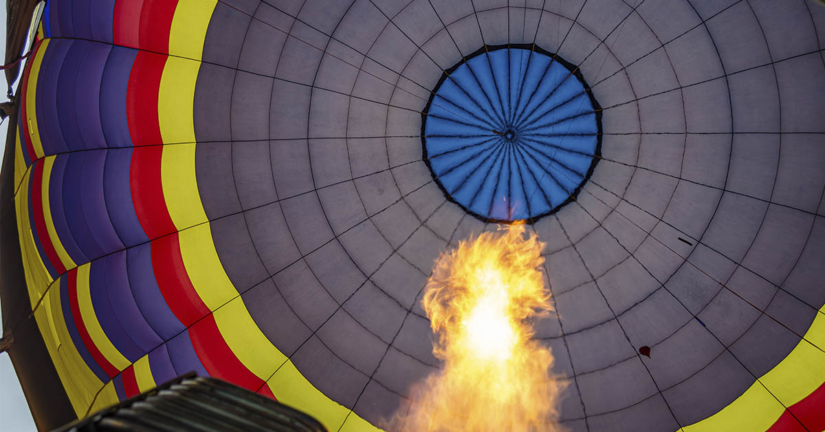 Tragic Hot Air Balloon Crash Leaves 8 Dead Their Final Moments Are ...