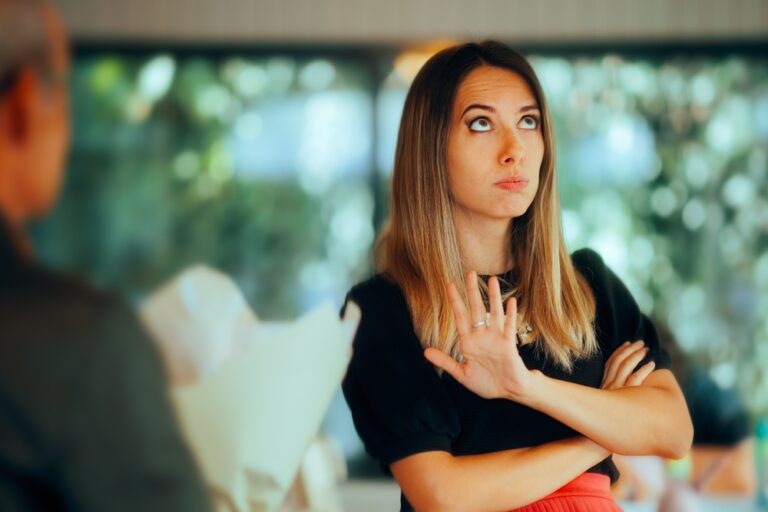 11 Signs Someone Lacks Empathy, According to Psychology