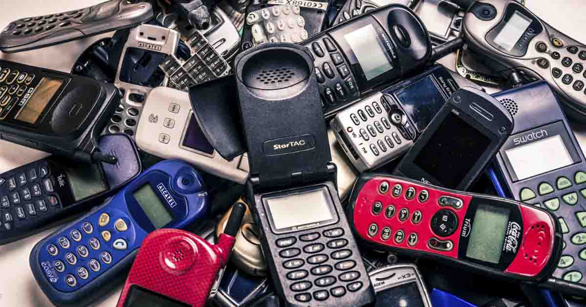 Why Everyone’s Talking About Switching Back to Old Tech in 2026