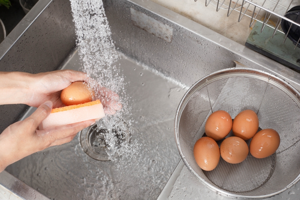 Should You Need to Wash Eggs Before Using Them?